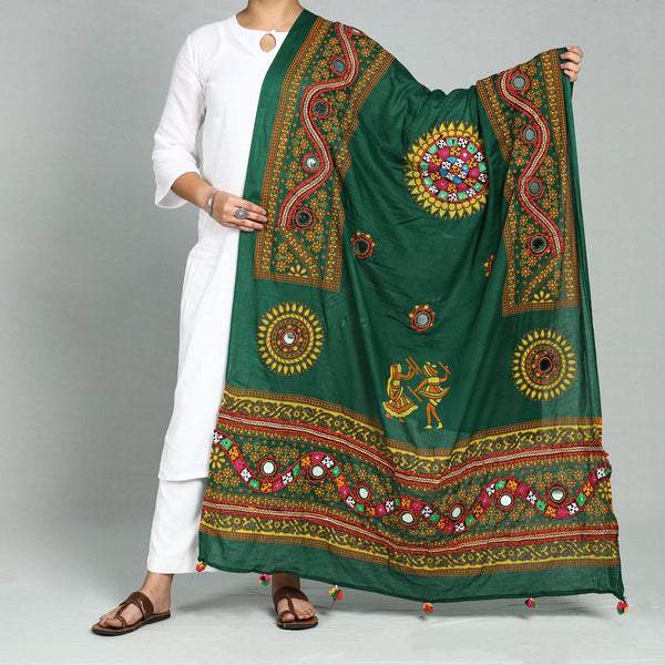 Kutchi Design - Buy Beautiful Kutchi Embroidery Textiles Online in ...
